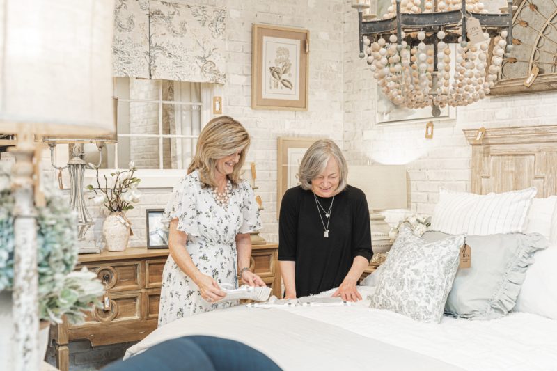 Jennifer Decorates – Decorating Made Easy